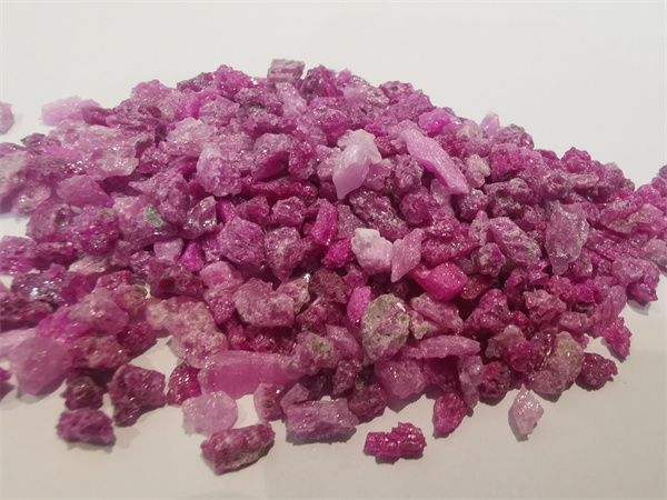 Refractory material pink corundum grits 0-1-3-5-8mm - Pink aluminum ...